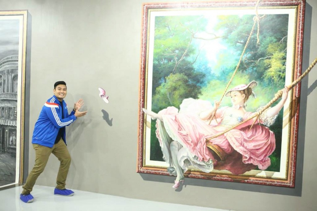 This Museum Wants You To Take Selfies - Better Living