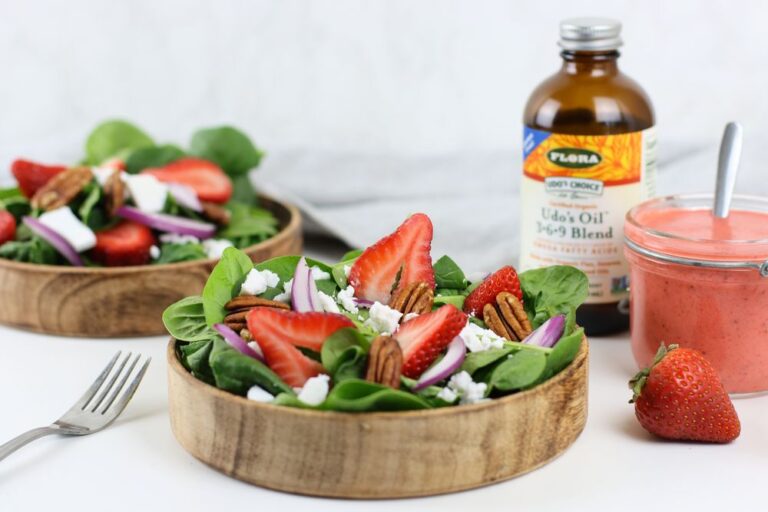 Strawberry Pecan Salad With Strawberry Vinaigrette - Better Living